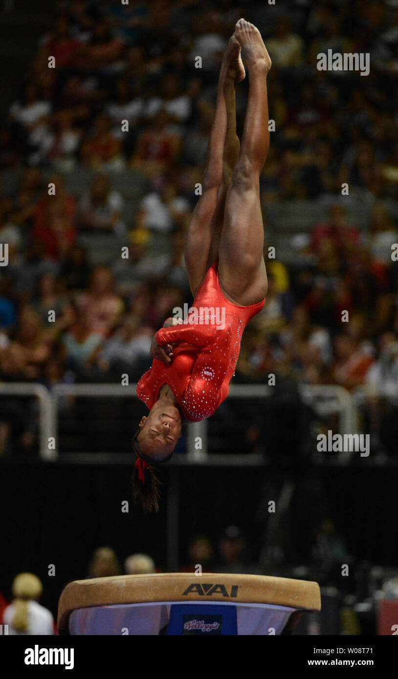 Elizabeth price gymnastics hi-res stock photography and images - Alamy