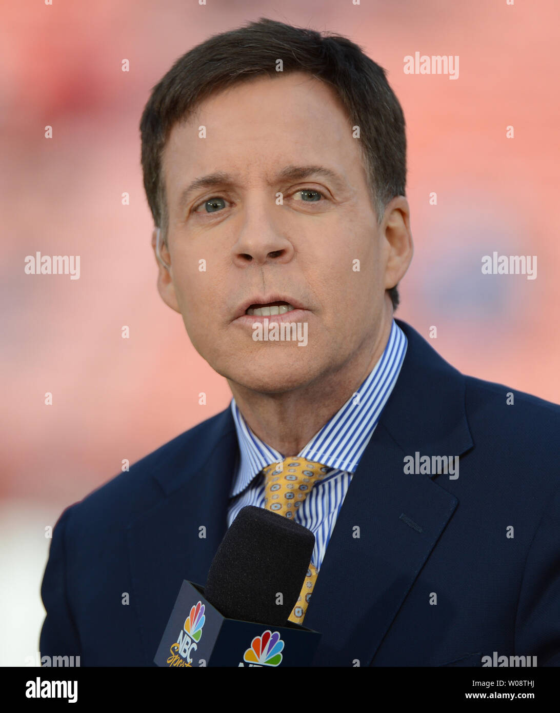 NBC sportscaster Bob Costas talks on the sidelines before the San ...