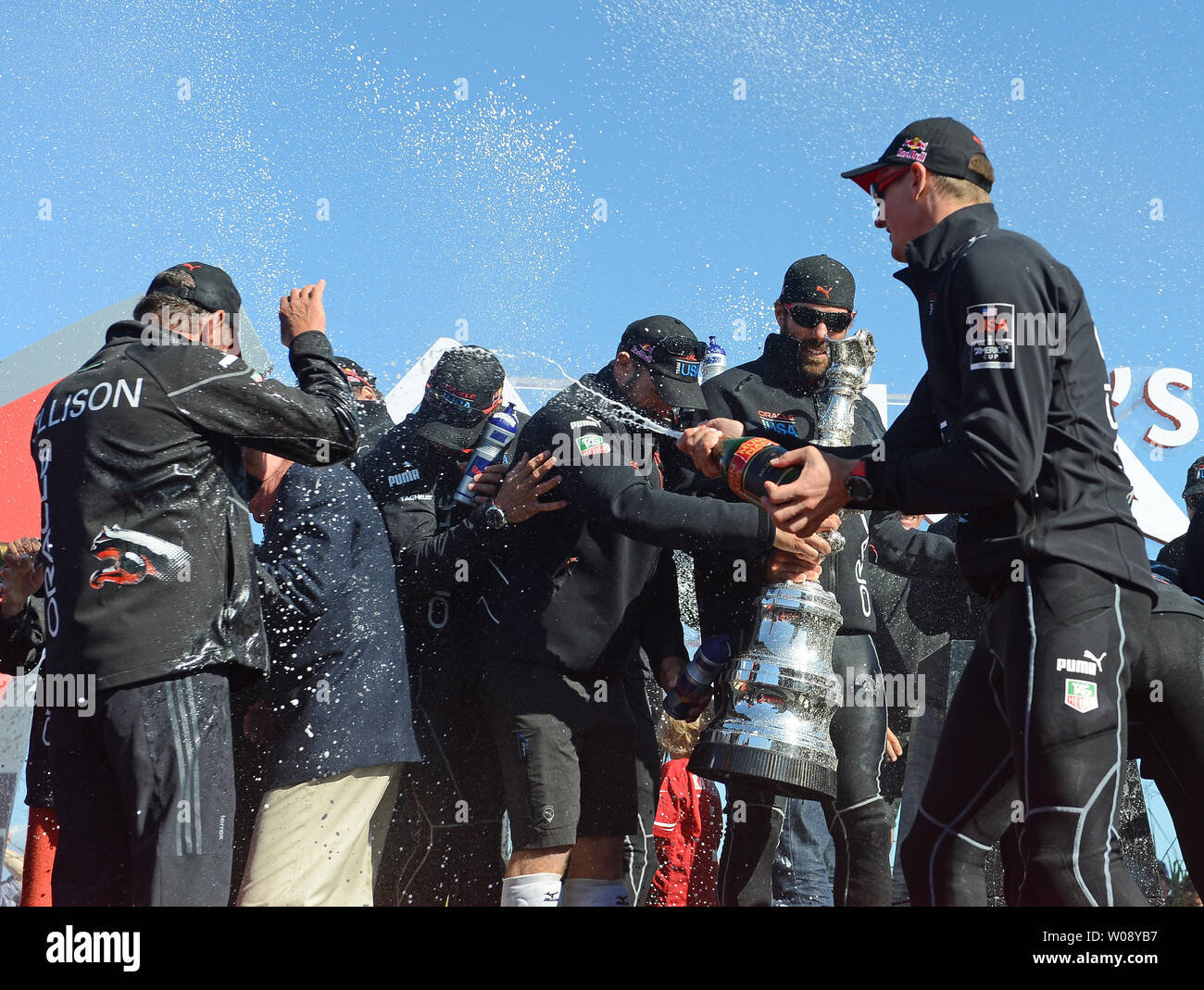 Oracle team usa skipper hi-res stock photography and images - Alamy