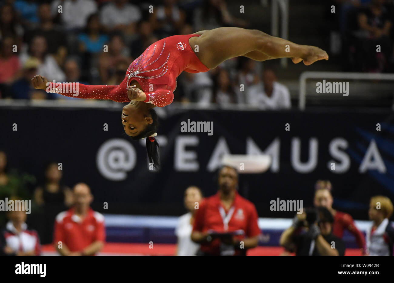 Simone Biles performs in the floor exercise at the Women's Olympic ...