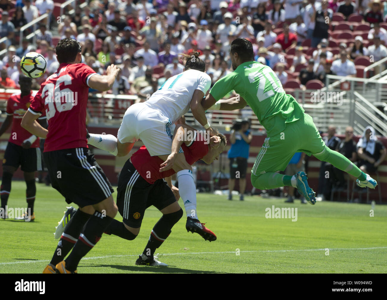 Pile of football players hi-res stock photography and images - Alamy