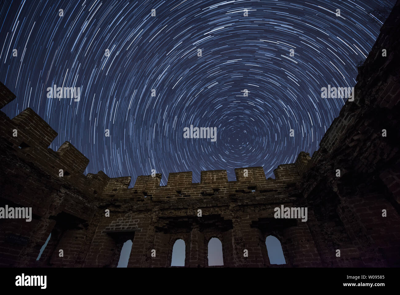 Great wall star track hi-res stock photography and images - Alamy
