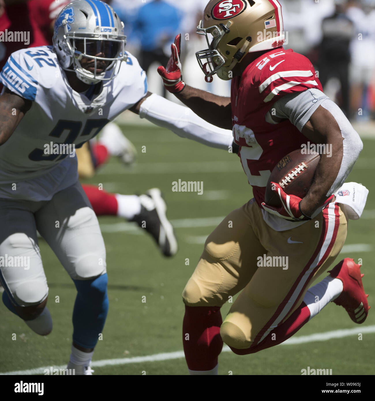 Matt breida 49ers hi-res stock photography and images - Alamy