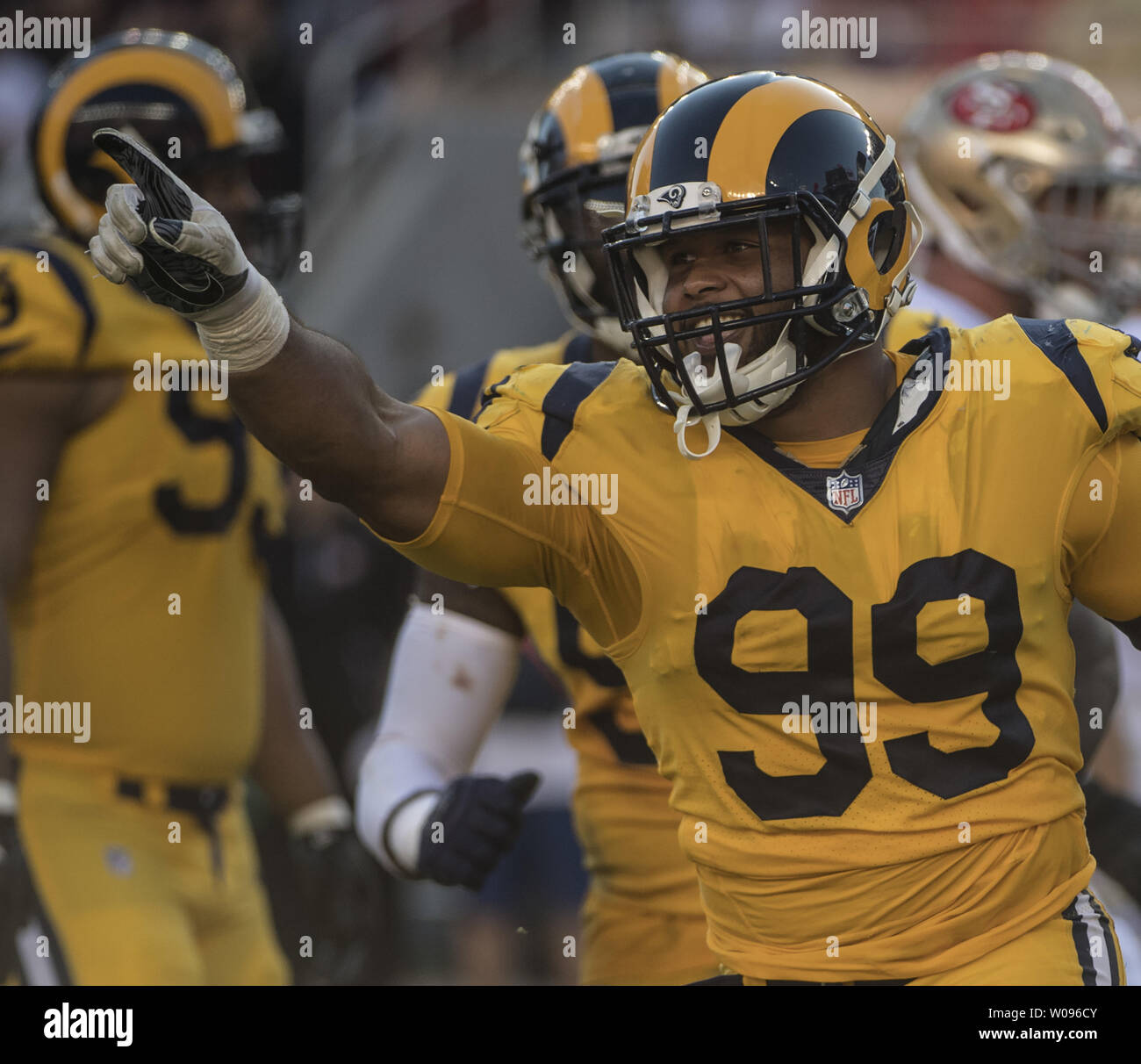 Aaron donald rams hi-res stock photography and images - Alamy