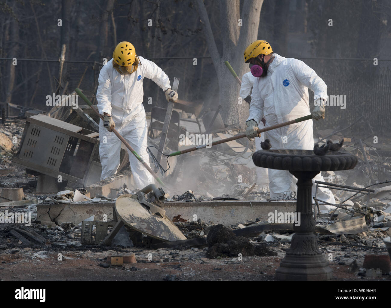 Rake through hi-res stock photography and images - Alamy