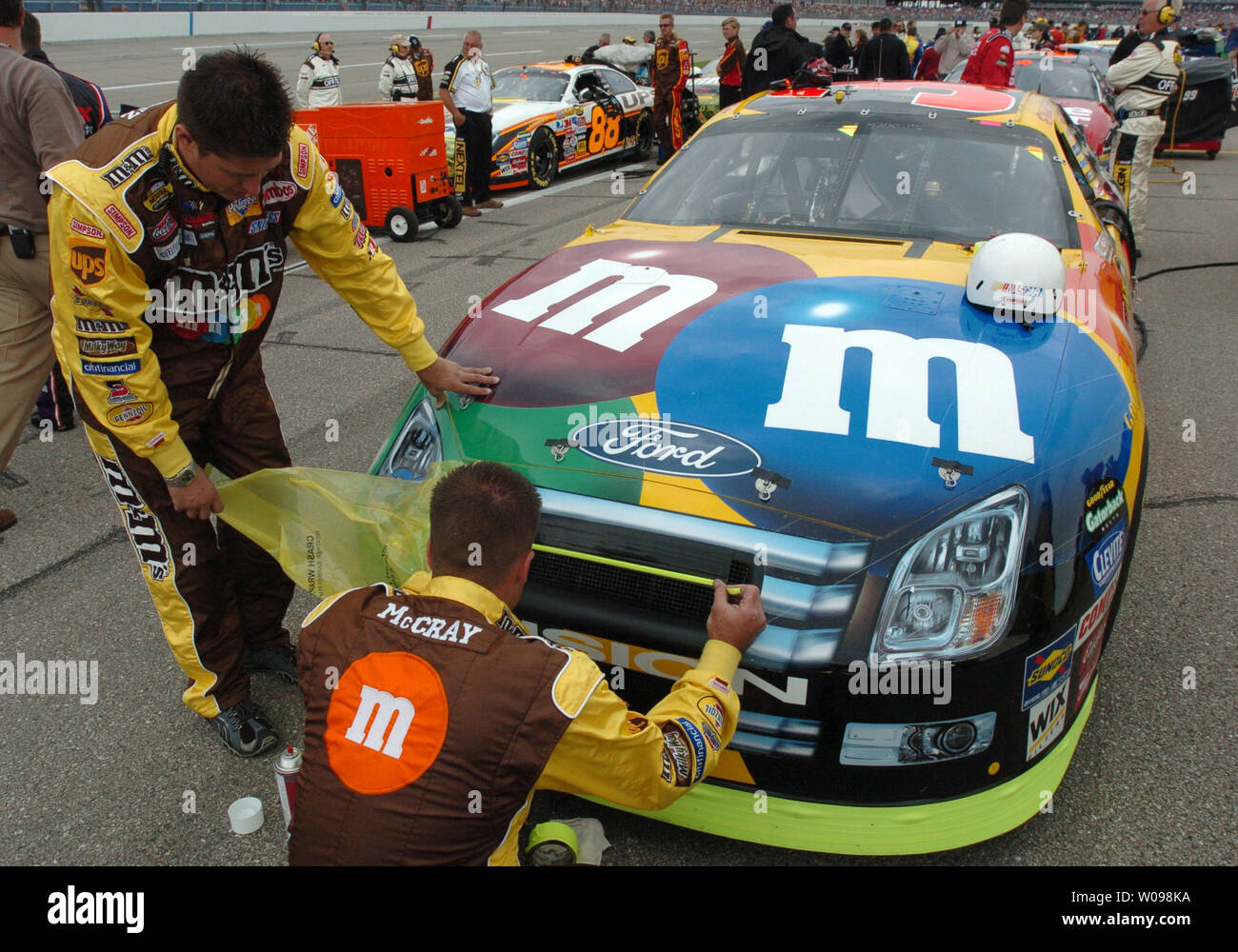 Brent Wentz (left) and Ryan McCray, crew members for pole sitter ...