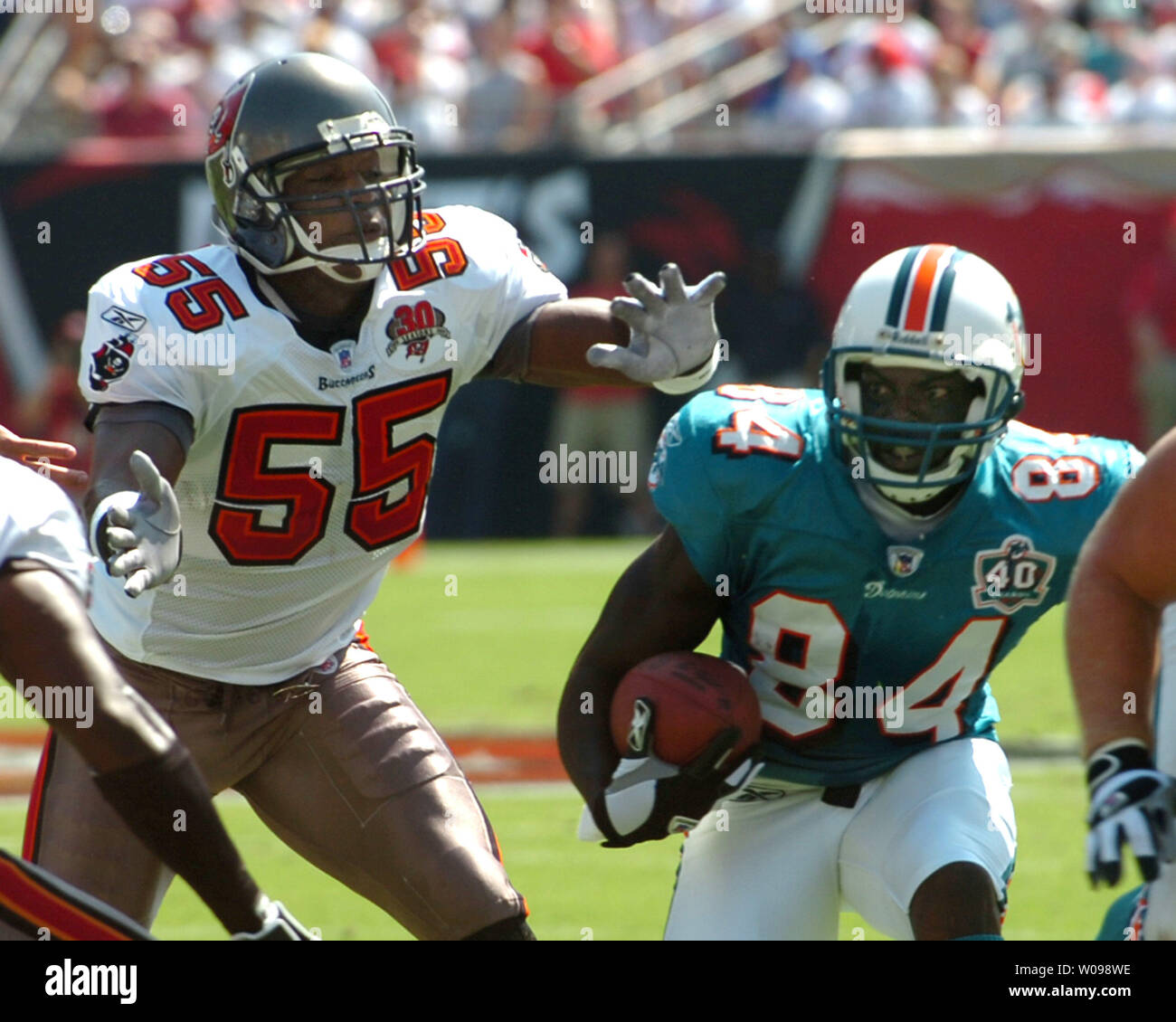 Raymond chambers hi-res stock photography and images - Alamy