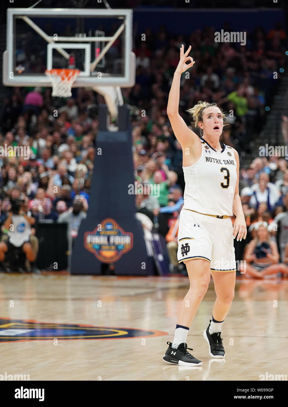 Notre Dame Fighting Irish guard Marina Mabrey (3) celebrates making a ...