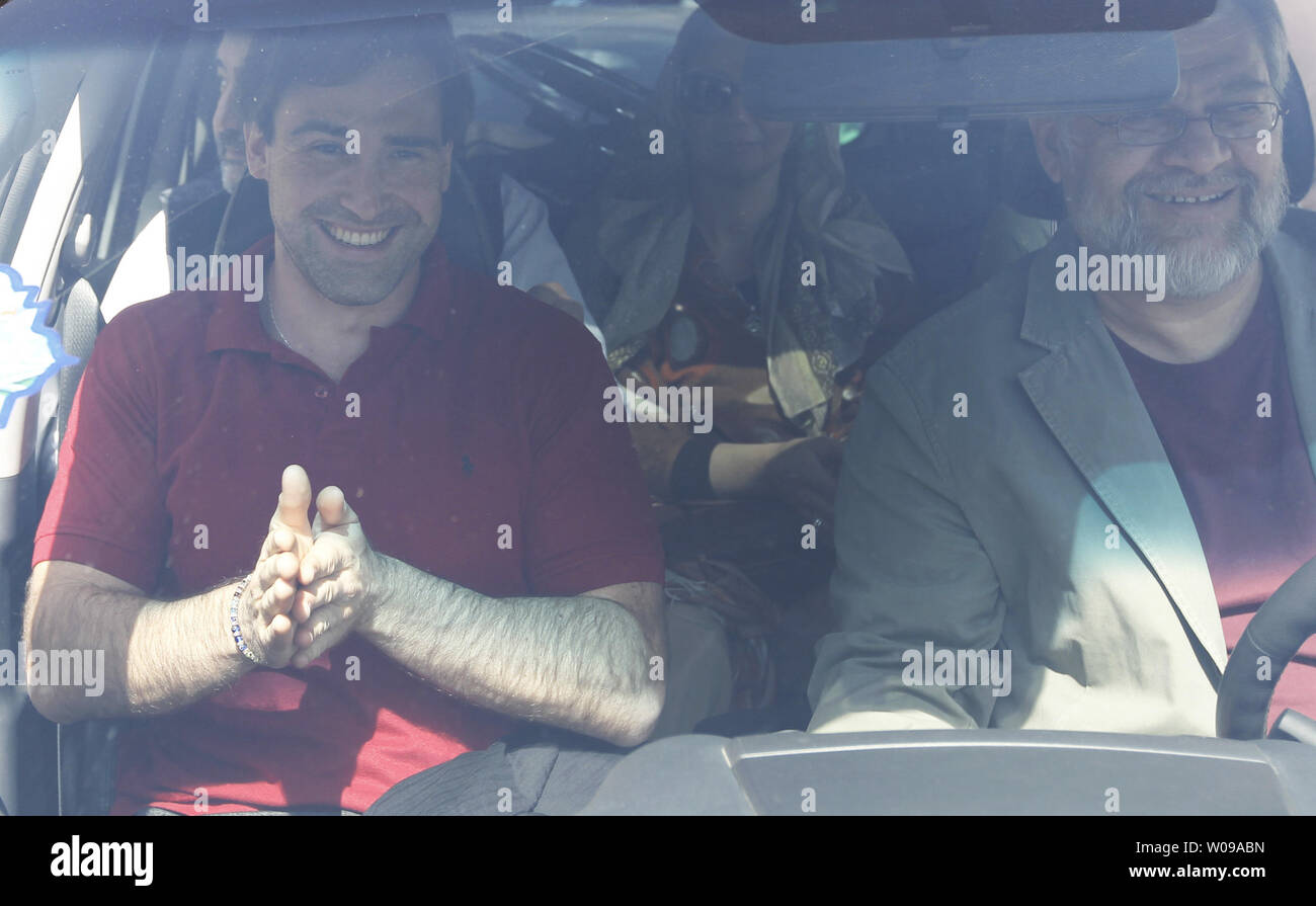 Two weeks go us hi-res stock photography and images - Alamy