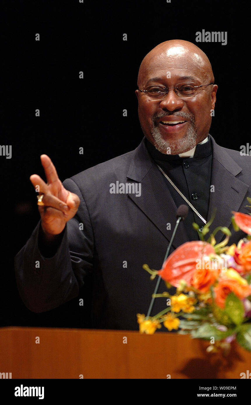 Coordinated universal hi-res stock photography and images - Alamy