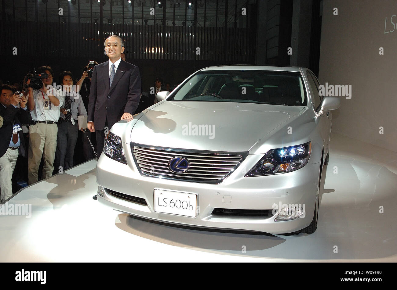 President of Toyota Motor Corporation, Katsuaki Watanabe, announces the ...