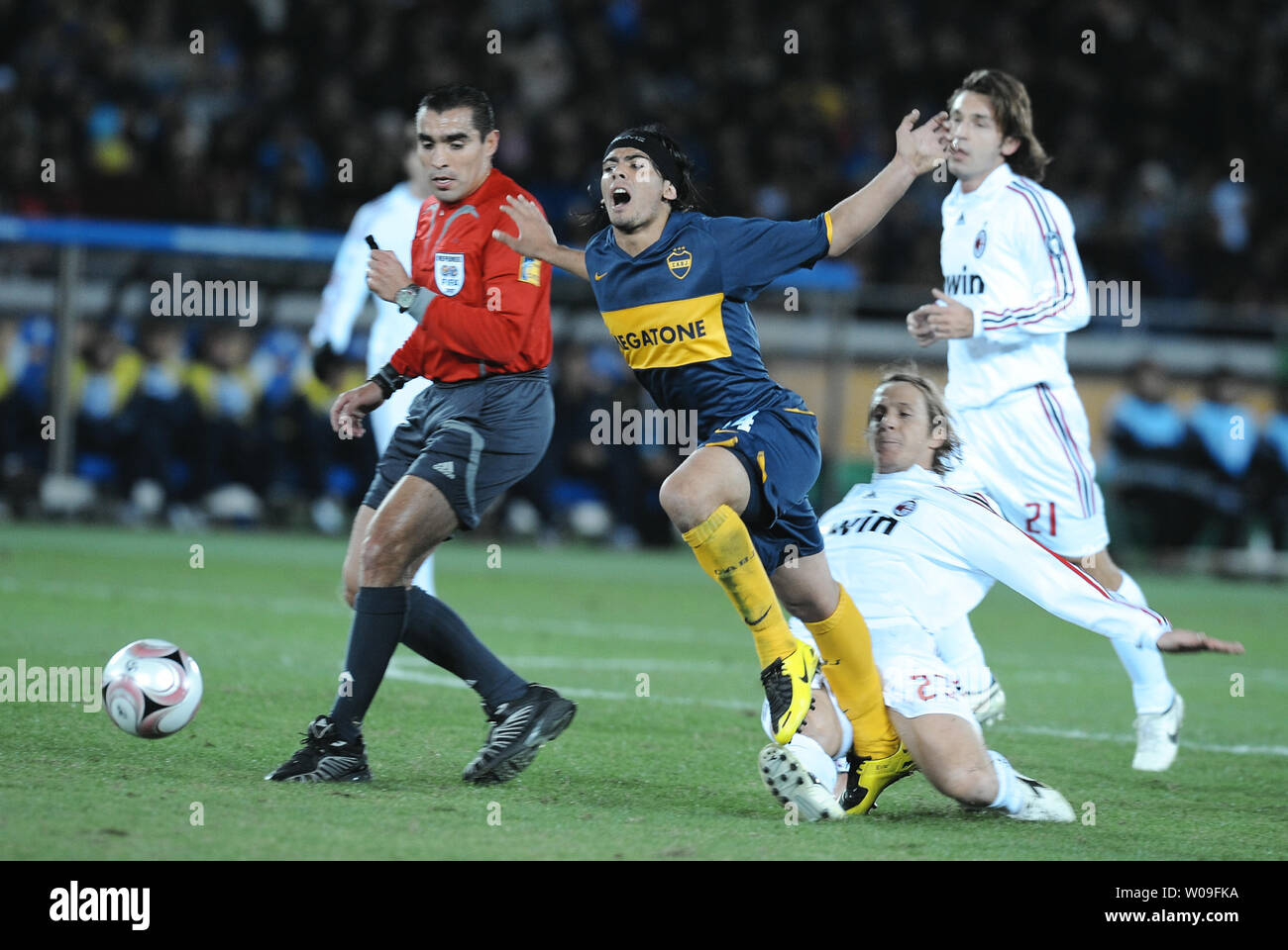 Massimo Ambrosini High Resolution Stock Photography and Images - Alamy
