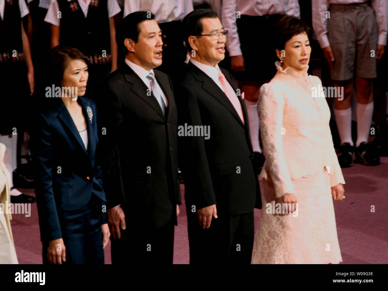 Taiwans President Ma Ying Jeou 2 L His Wife Chow Mei Chin L Vice President Vincent Siew