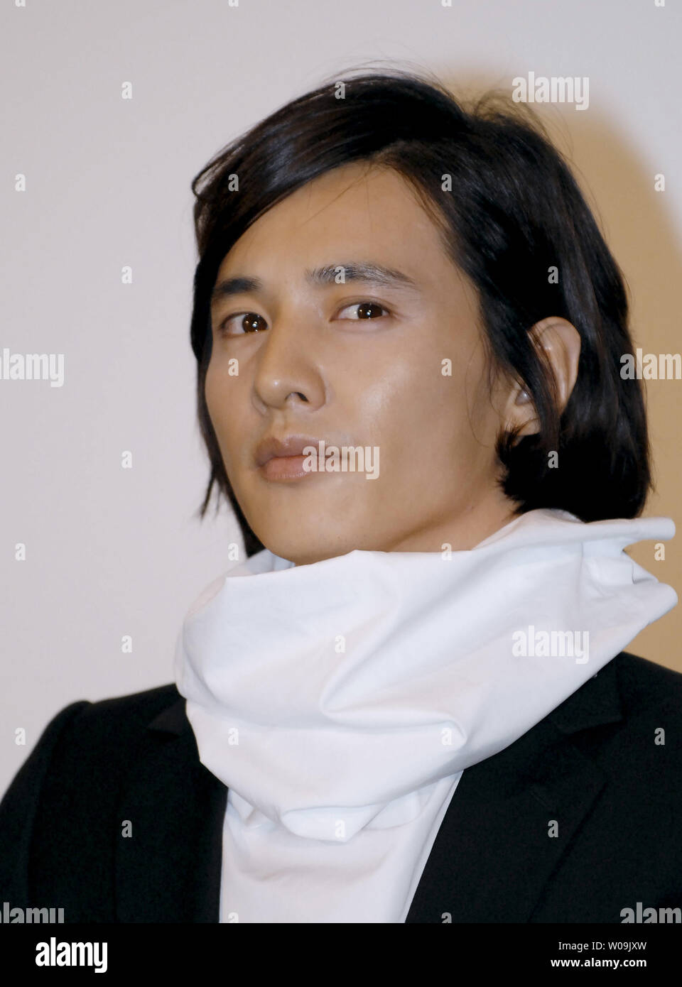 Korean actor Won Bin attends a Japan premiere of the film "Mother" in ...