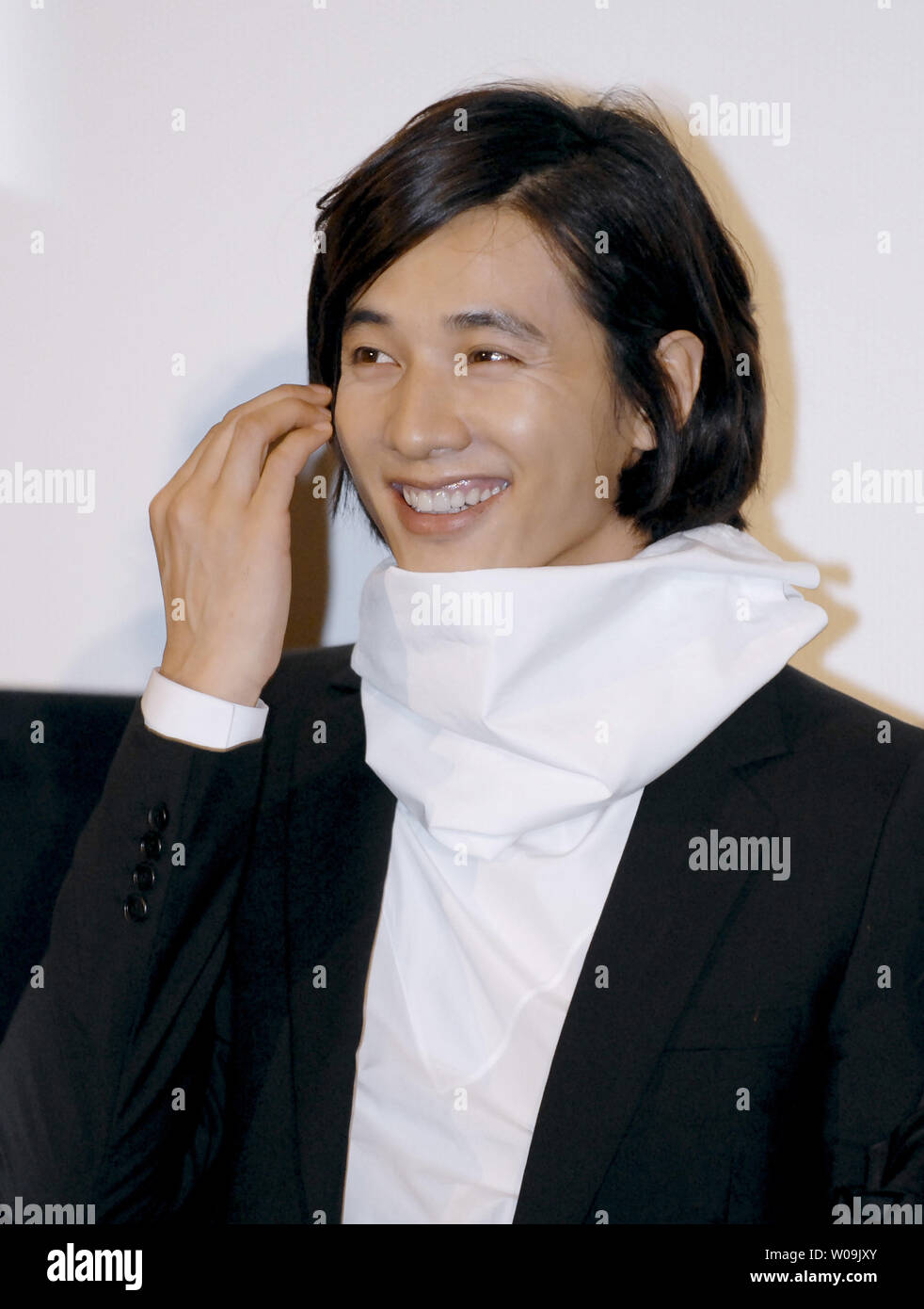 Korean actor Won Bin attends a Japan premiere of the film "Mother" in ...