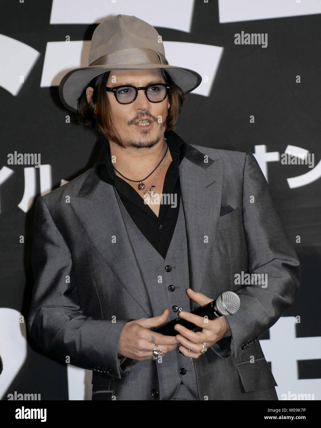 Actor Johnny Depp attends a Japan premiere for the film "Public enemies ...