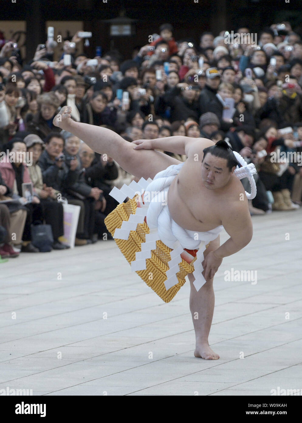 Mongolian grand sumo champion Yokozuna, Asashoryu performs the "ring ...