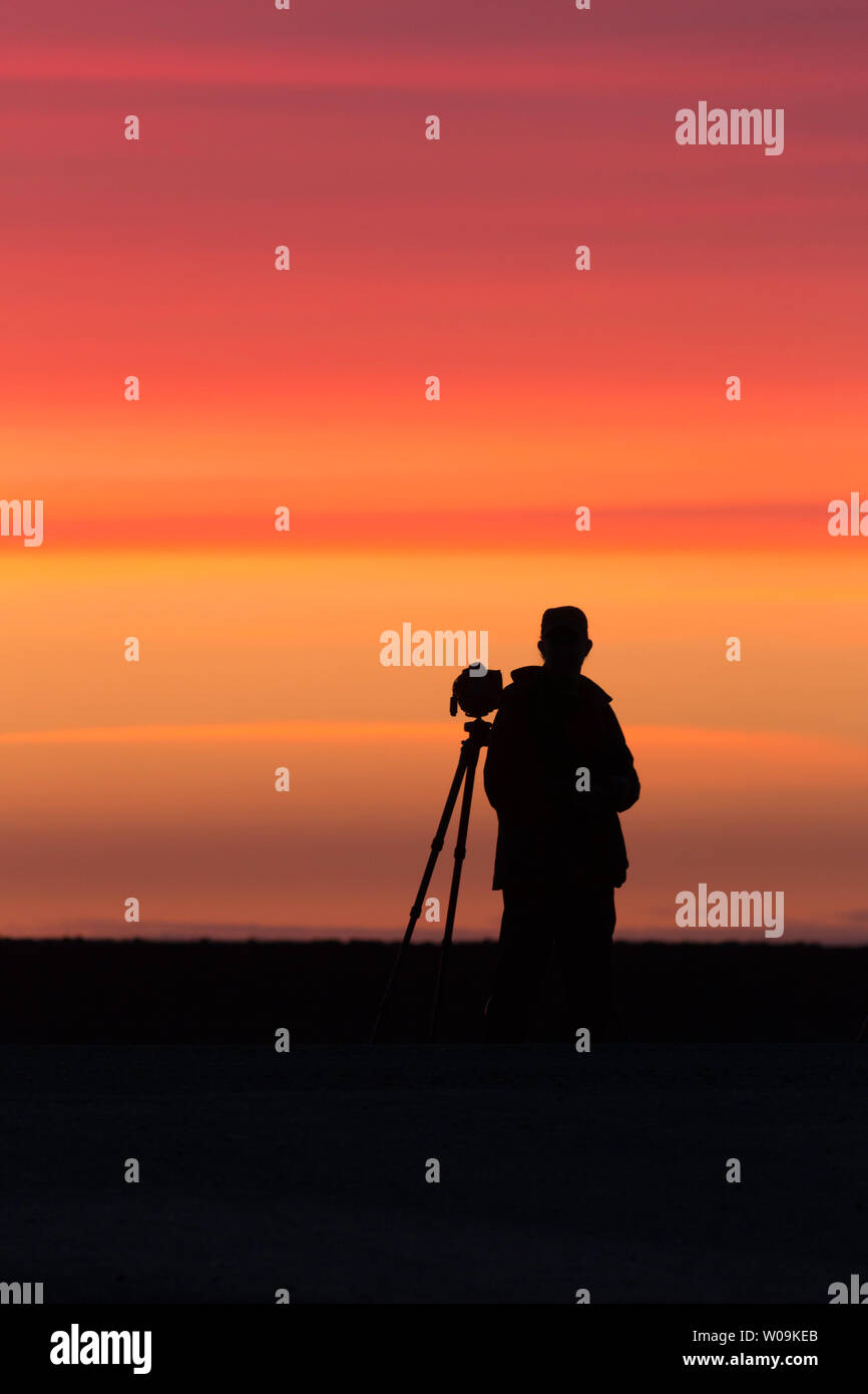 Tripod sunset hi-res stock photography and images - Alamy