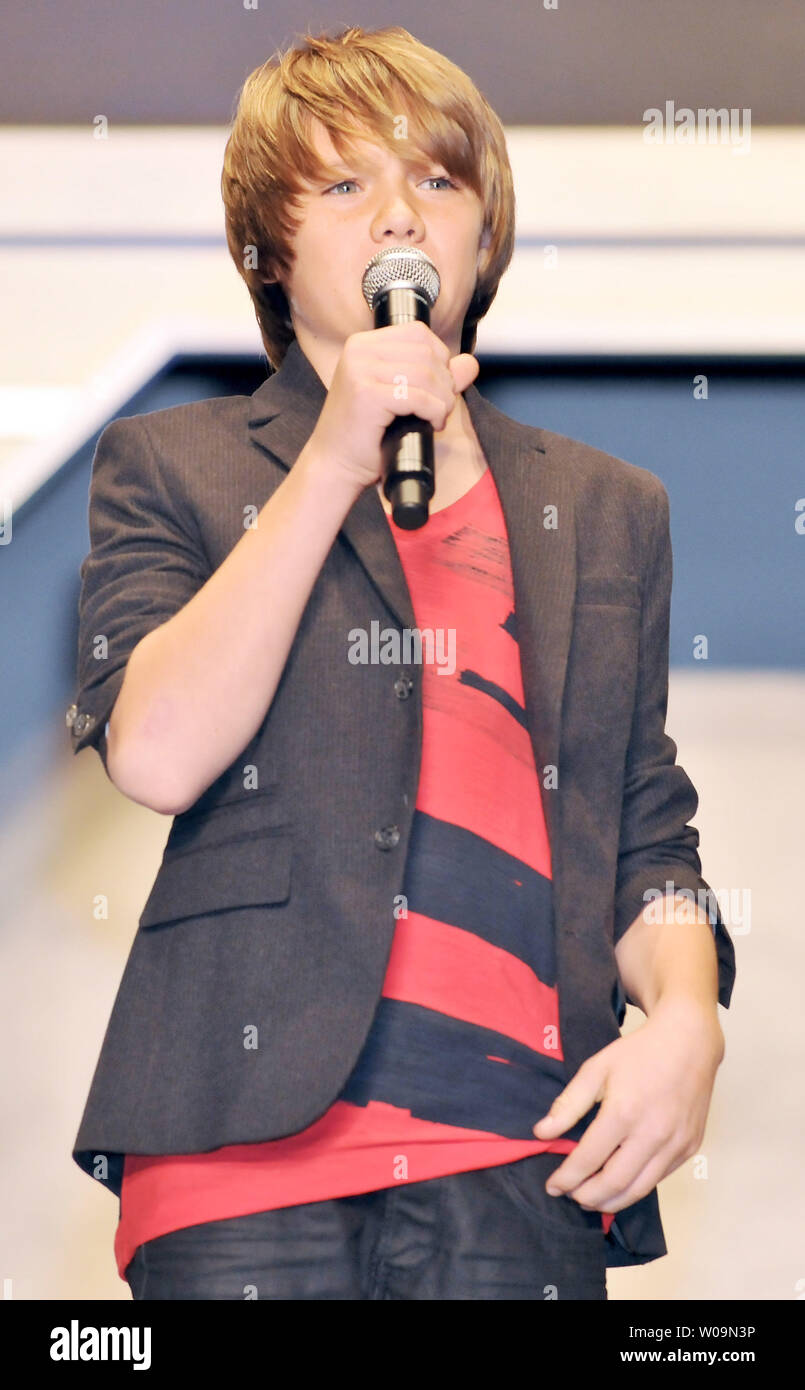 Child actor Dakota Goyo attends the Japan premiere for the film "Real ...