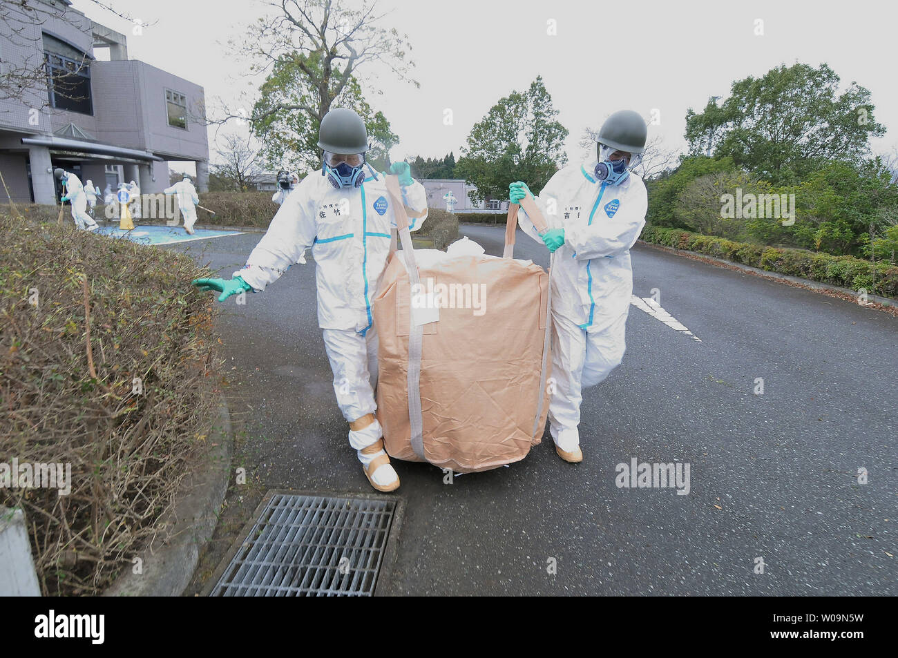 Nuclear decontamination in fukushima hi-res stock photography and ...
