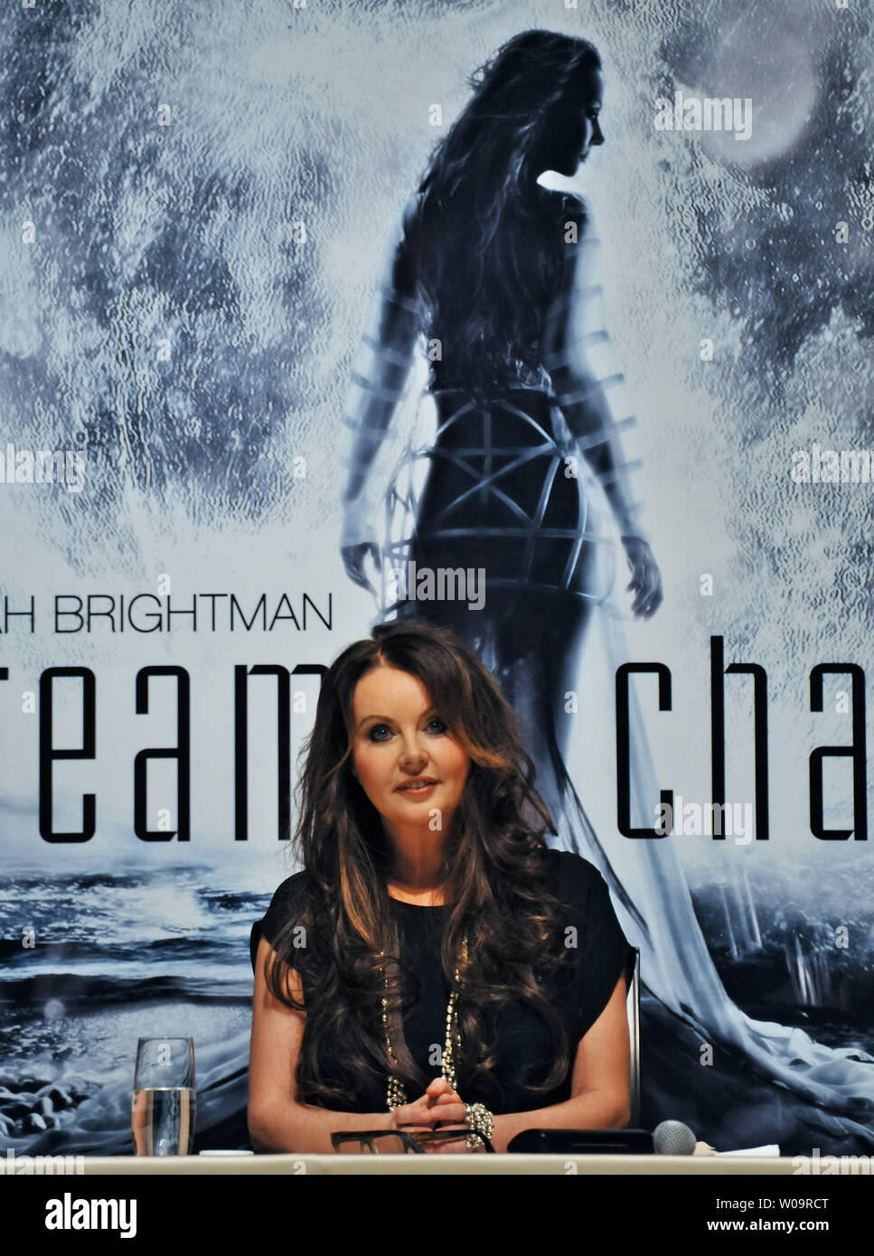 Sarah brightman space hi-res stock photography and images - Alamy