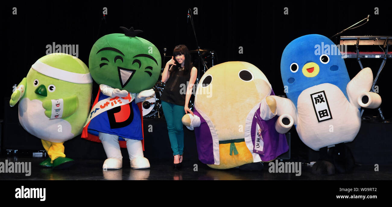 (L-R)Oita prefectiure official mascot "Mejiron", Tokushima prefectiure ...