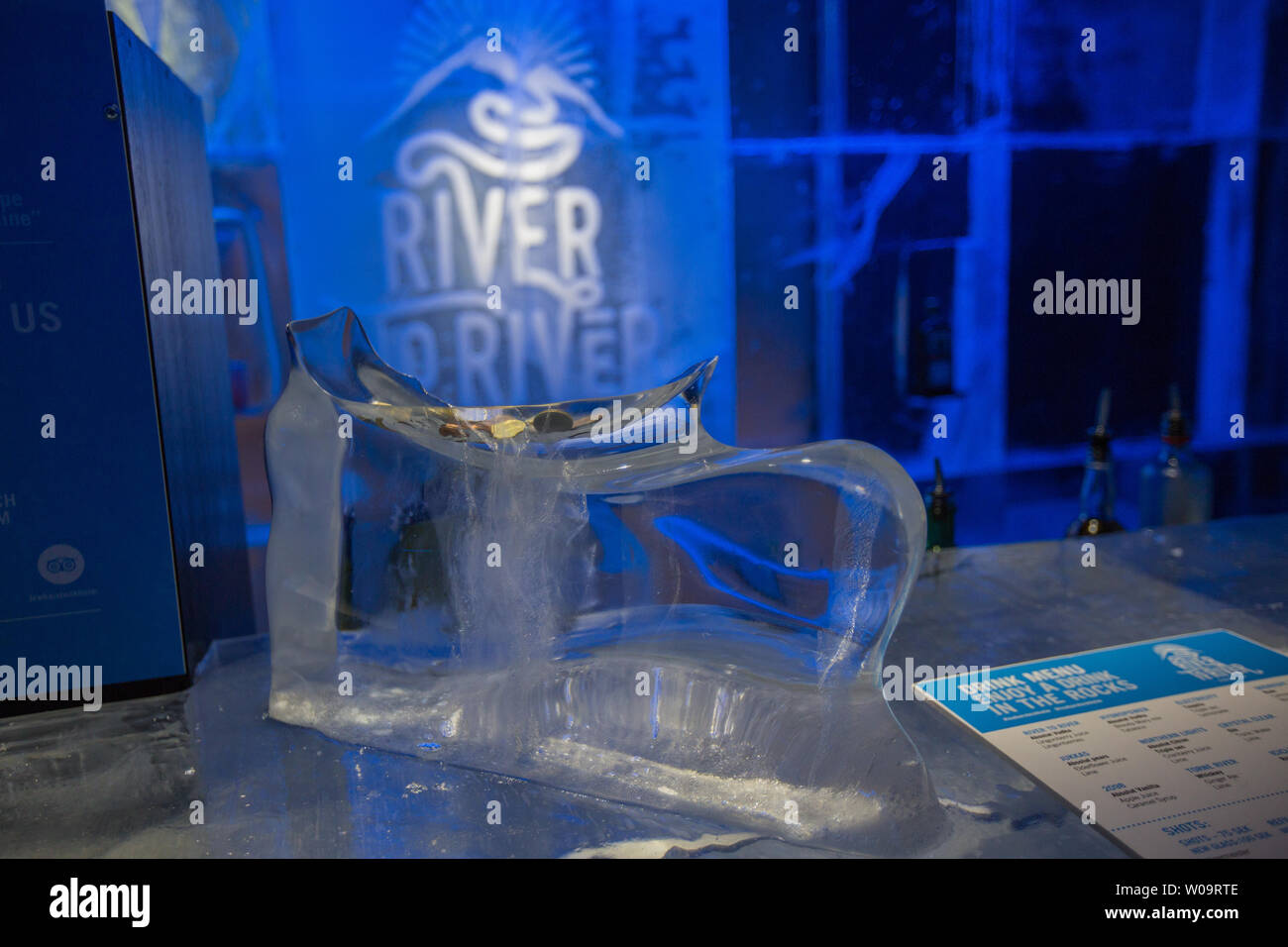 Absolute ice bar in Stockholm, Sweden, Absolut Icebar. The ice bar in ...