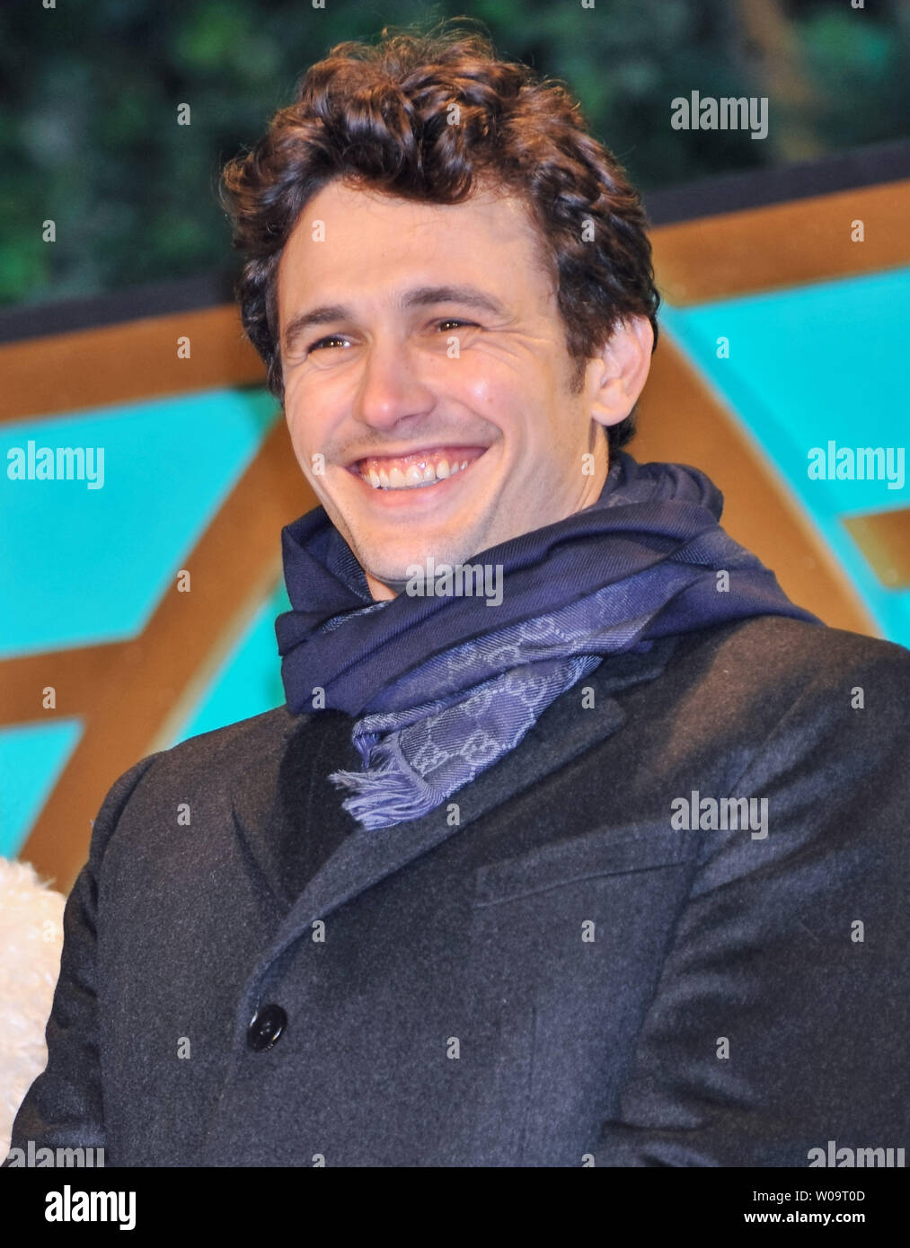 Oz The Great And Powerful James Franco Smile