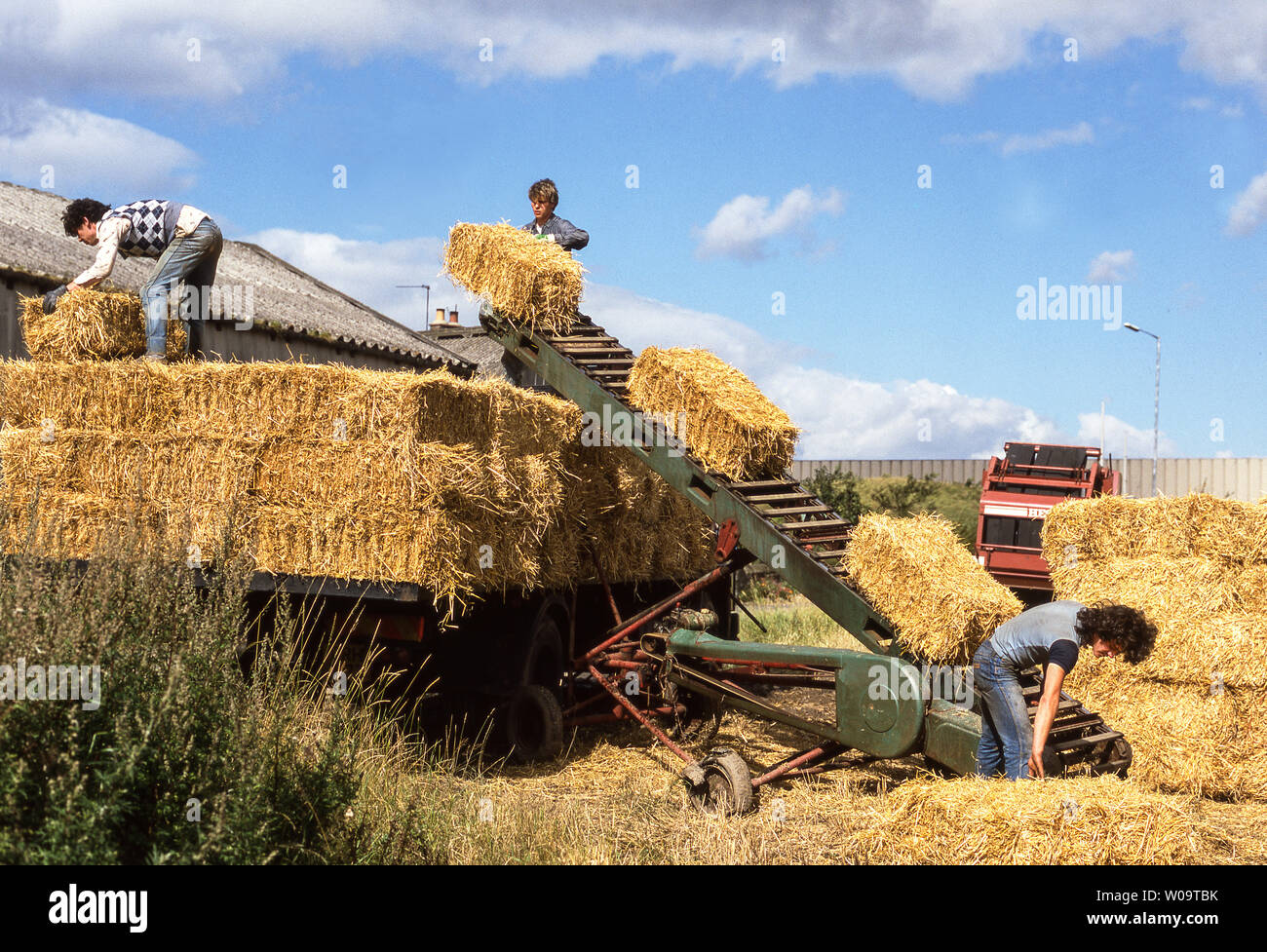 1975 uk farming hi-res stock photography and images - Alamy