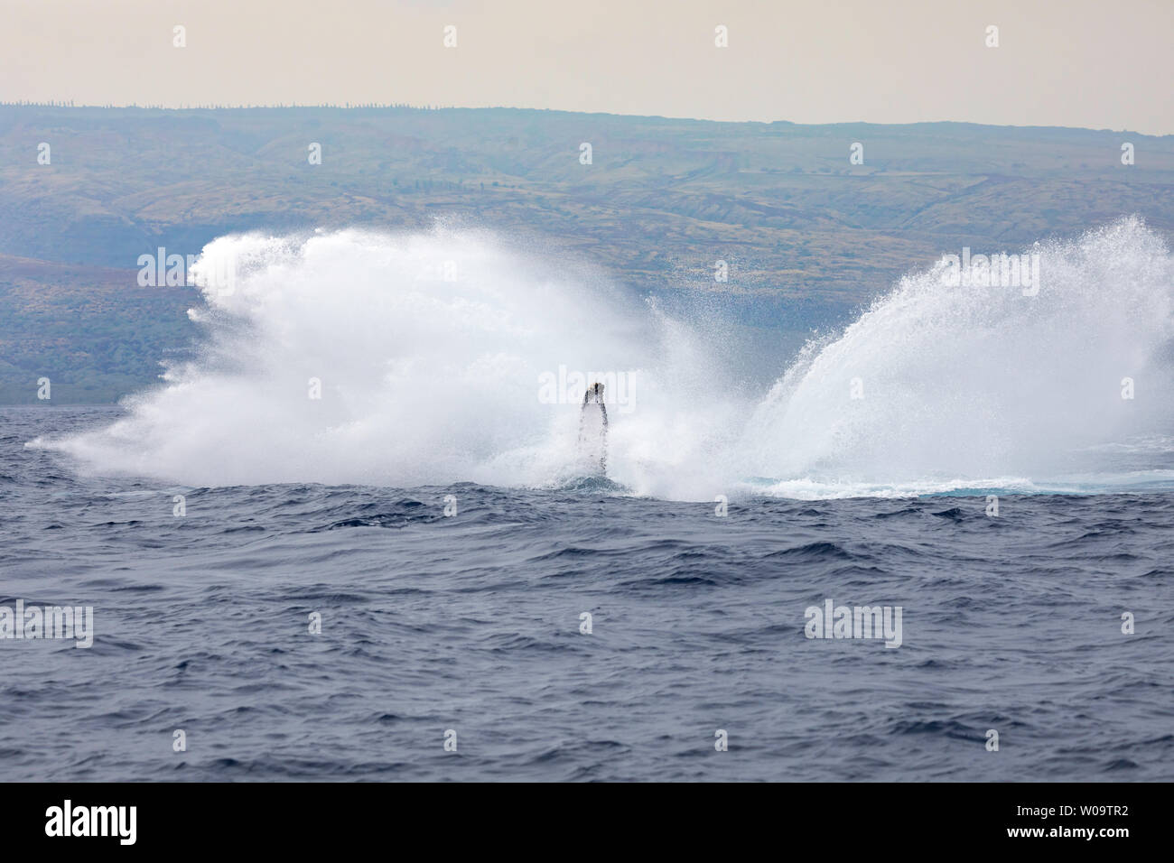 Enormous splash hi-res stock photography and images - Alamy