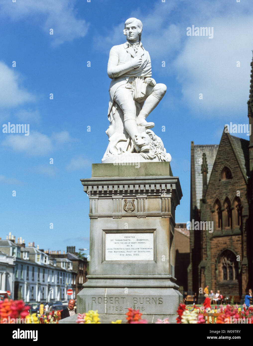 Burns statue dumfries hi-res stock photography and images - Alamy