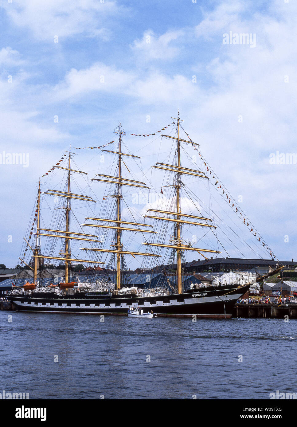 4 masted hi-res stock photography and images - Alamy