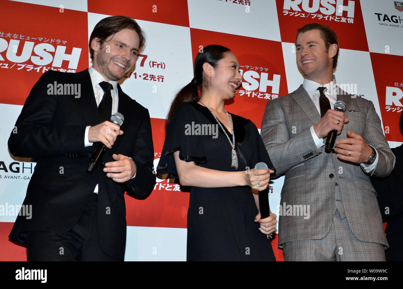 (L-R)Actor Daniel Bruhl, Japanese figure skater Miki Ando and actor ...