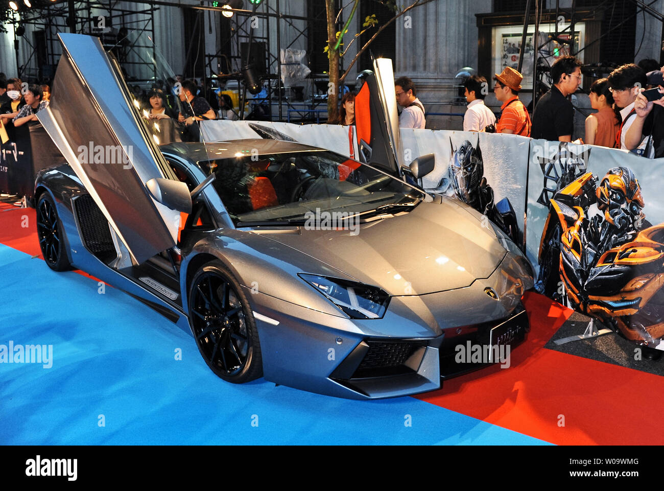 Lamborghini Aventador Transformers 4