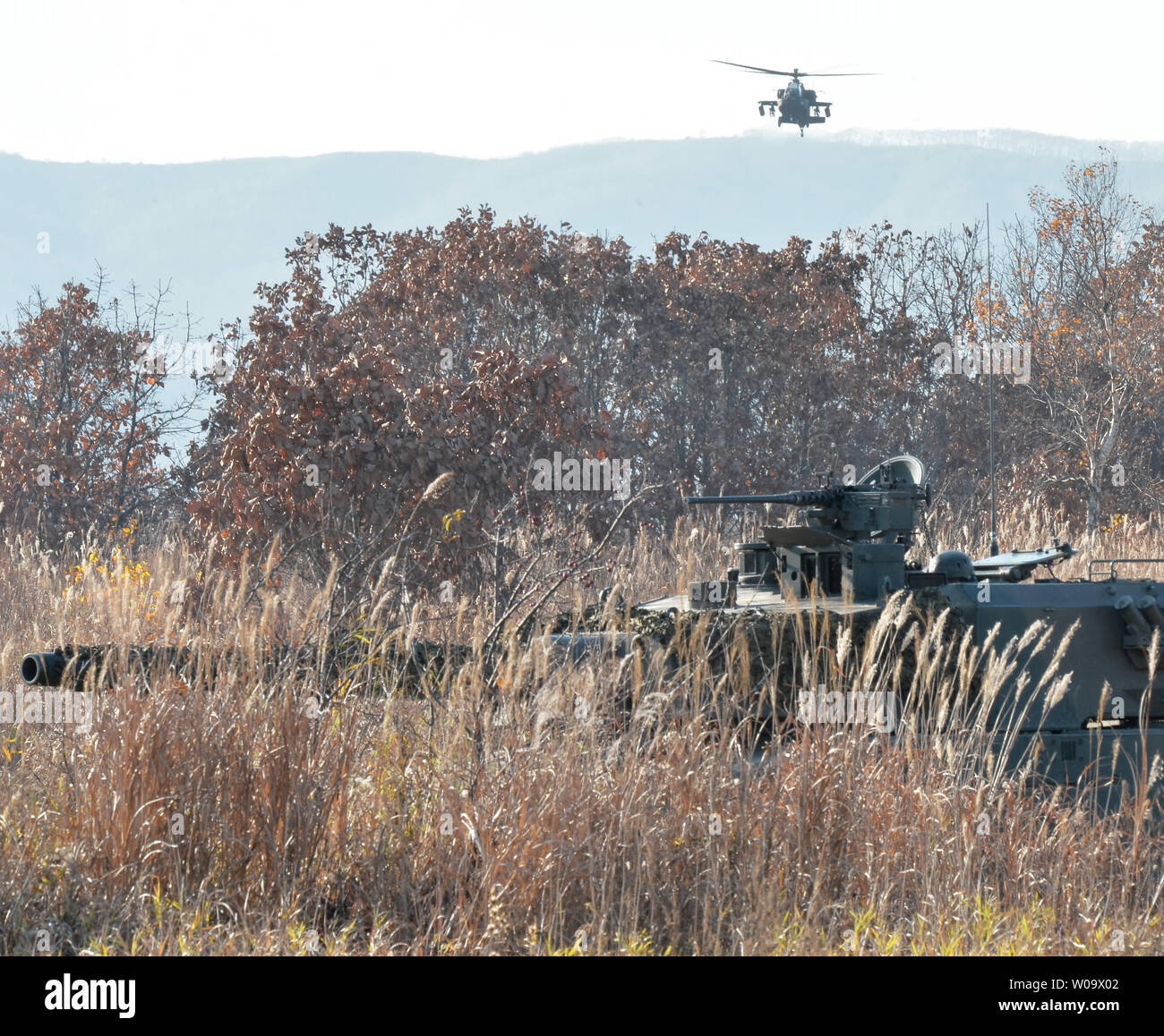 Japan's Main Battle tank Type 90 take part with U.S. 2-2 stryker ...