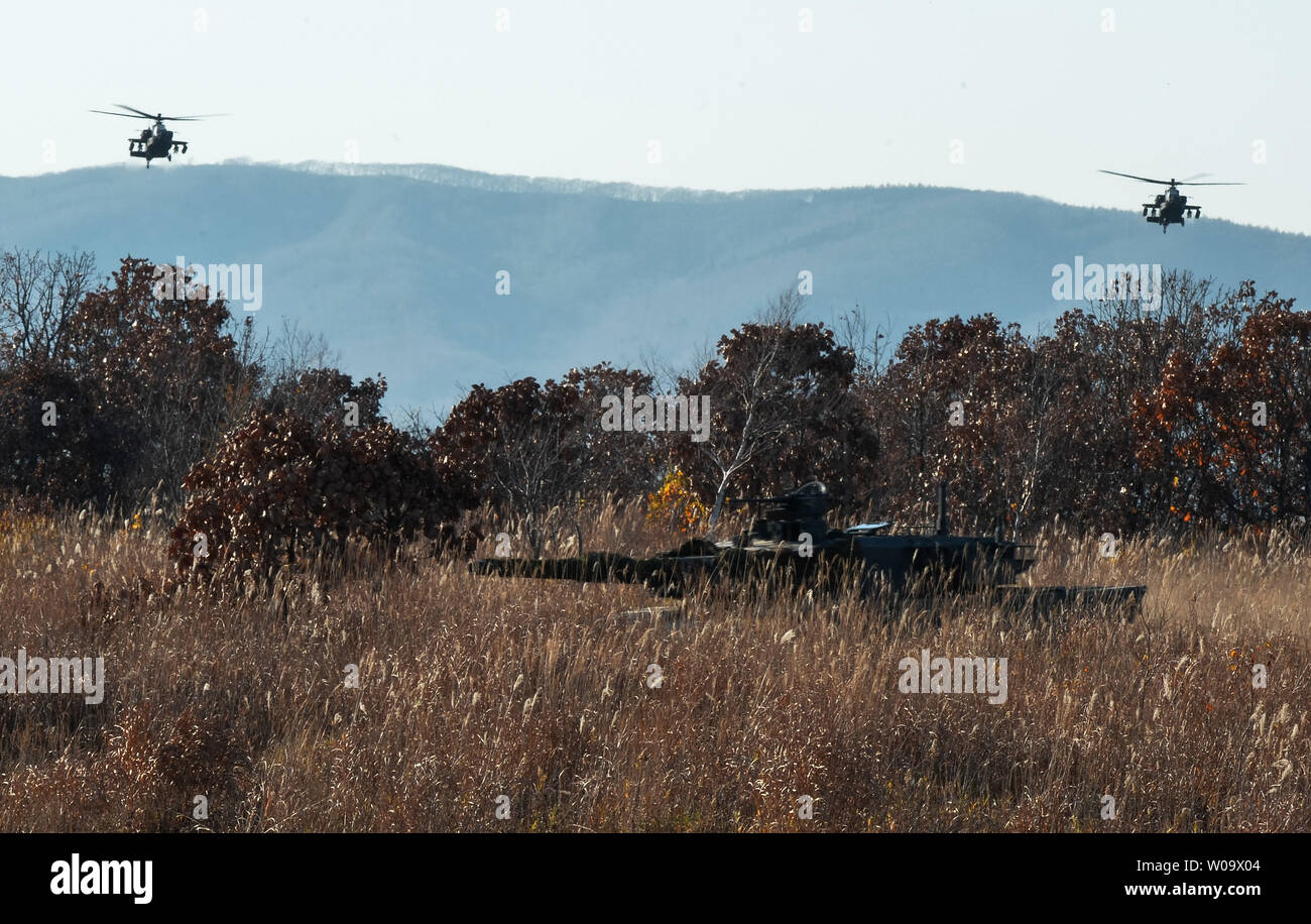 Japan's Main Battle tank Type 90 take part with U.S. 2-2 stryker ...