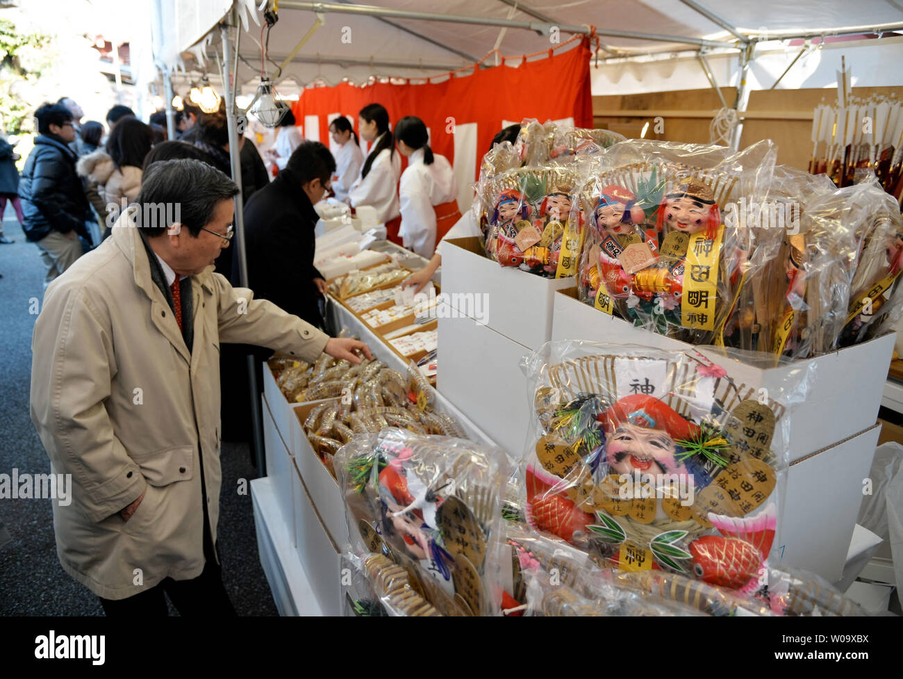 Bamboo rake hi-res stock photography and images - Alamy