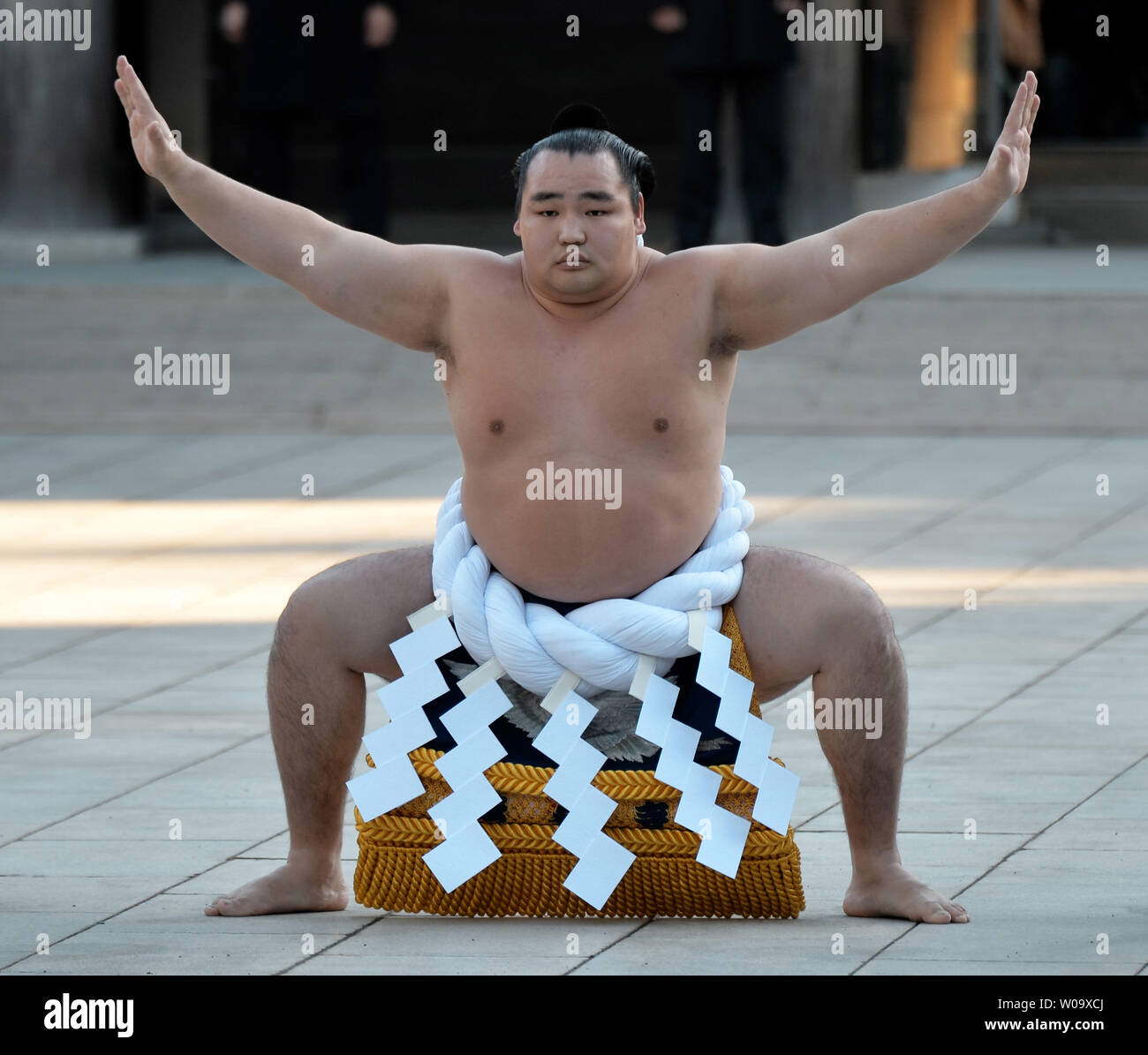 Mongolian grand sumo champion Yokozuna Kakuryu performs Unryu-style ...