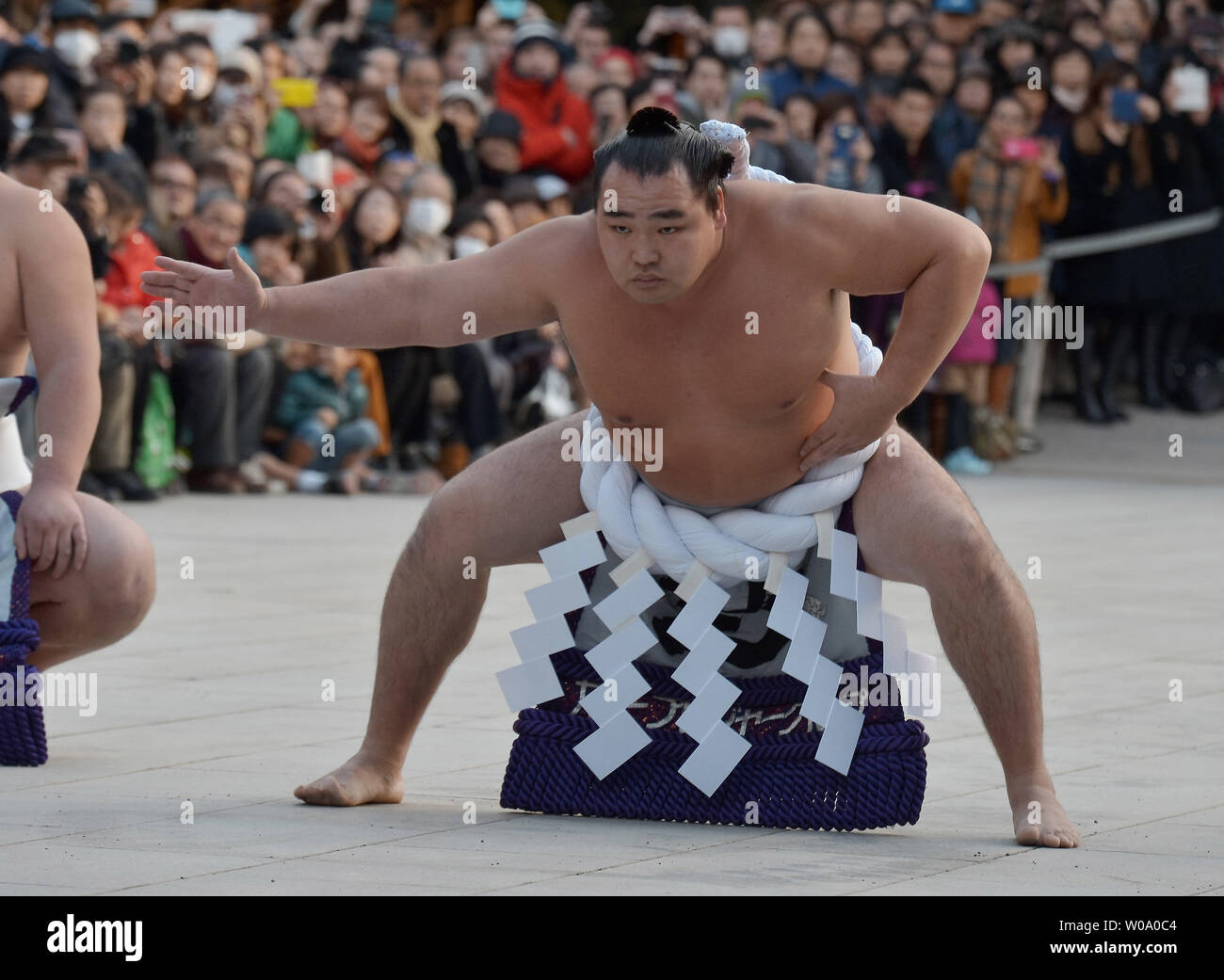Mongolian grand sumo champion Yokozuna Kakuryu performs Unryu-style ...