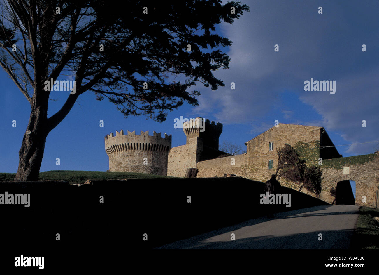 italy, tuscany, populonia, fort Stock Photo - Alamy