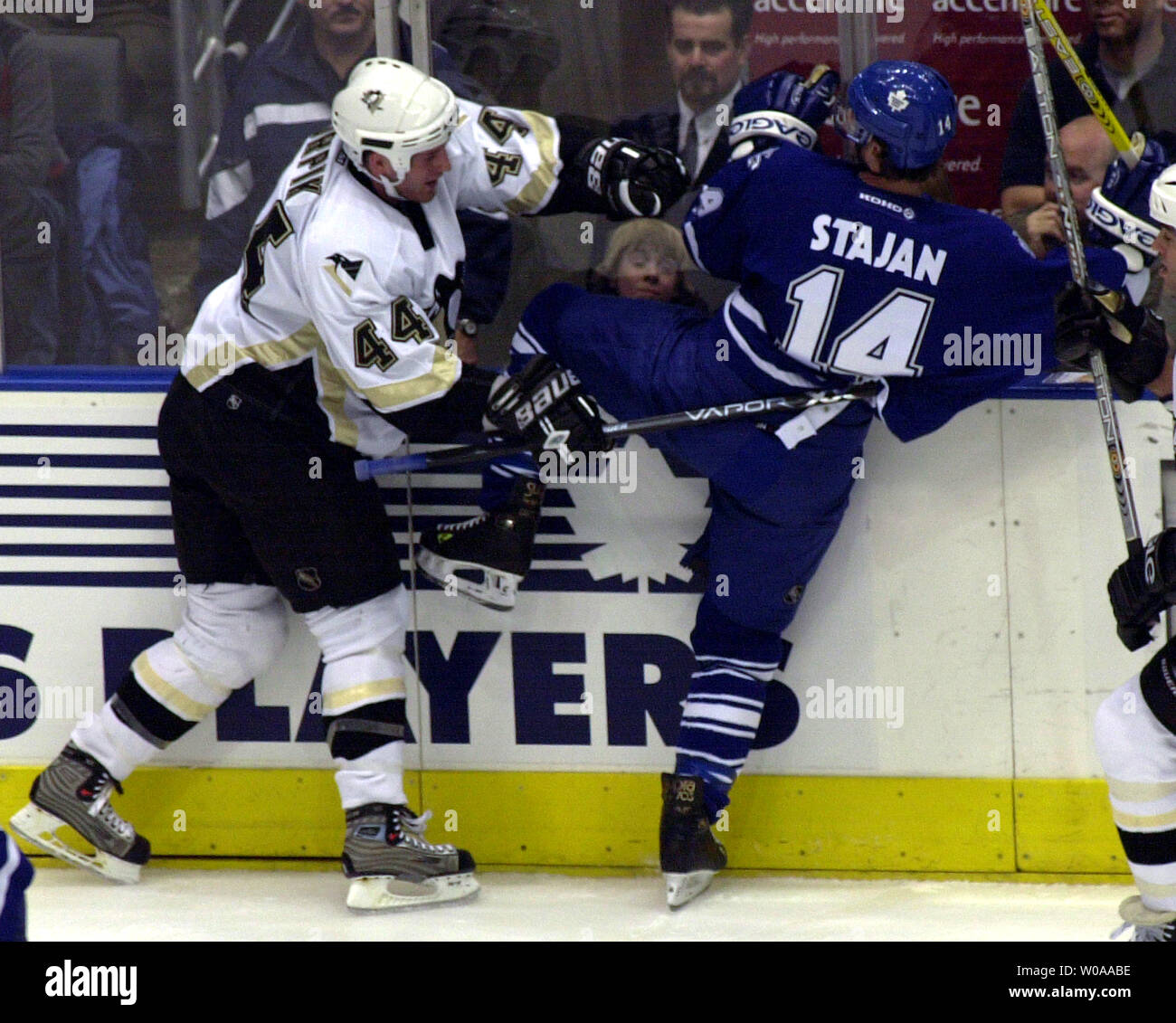 Pittsburgh penguins 2003 hi-res stock photography and images - Alamy