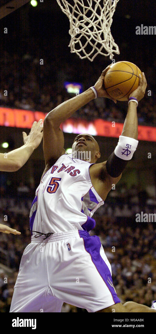Toronto raptors vince carter in hi-res stock photography and images - Alamy