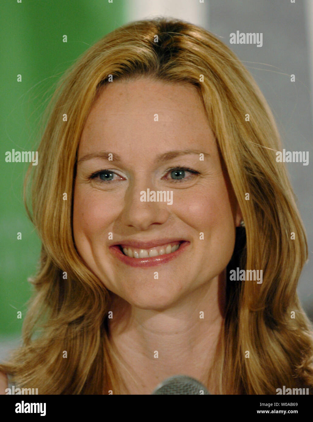 Laura linney kinsey film premiere hi-res stock photography and images ...