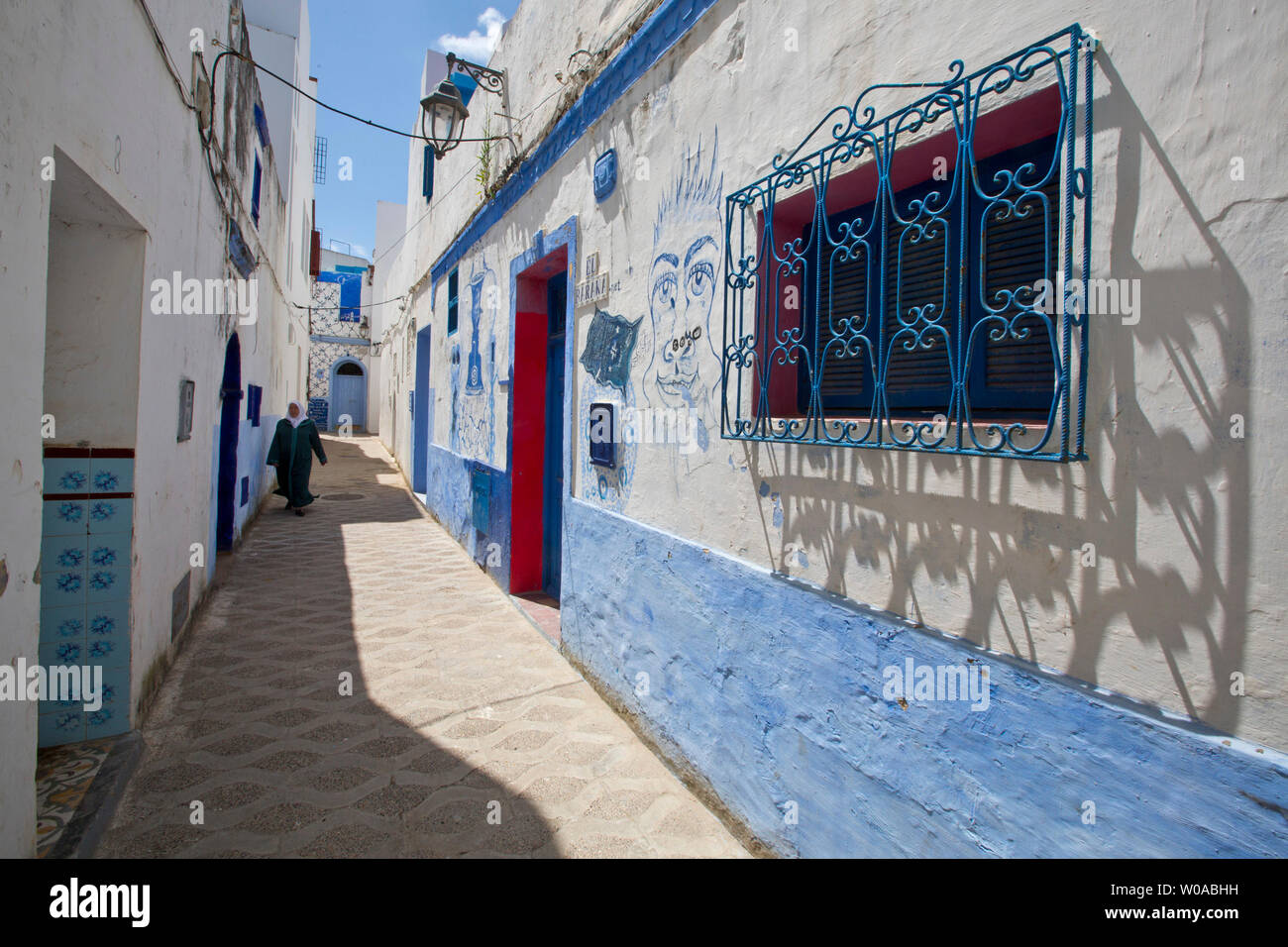 Asilah blue city hi-res stock photography and images - Alamy