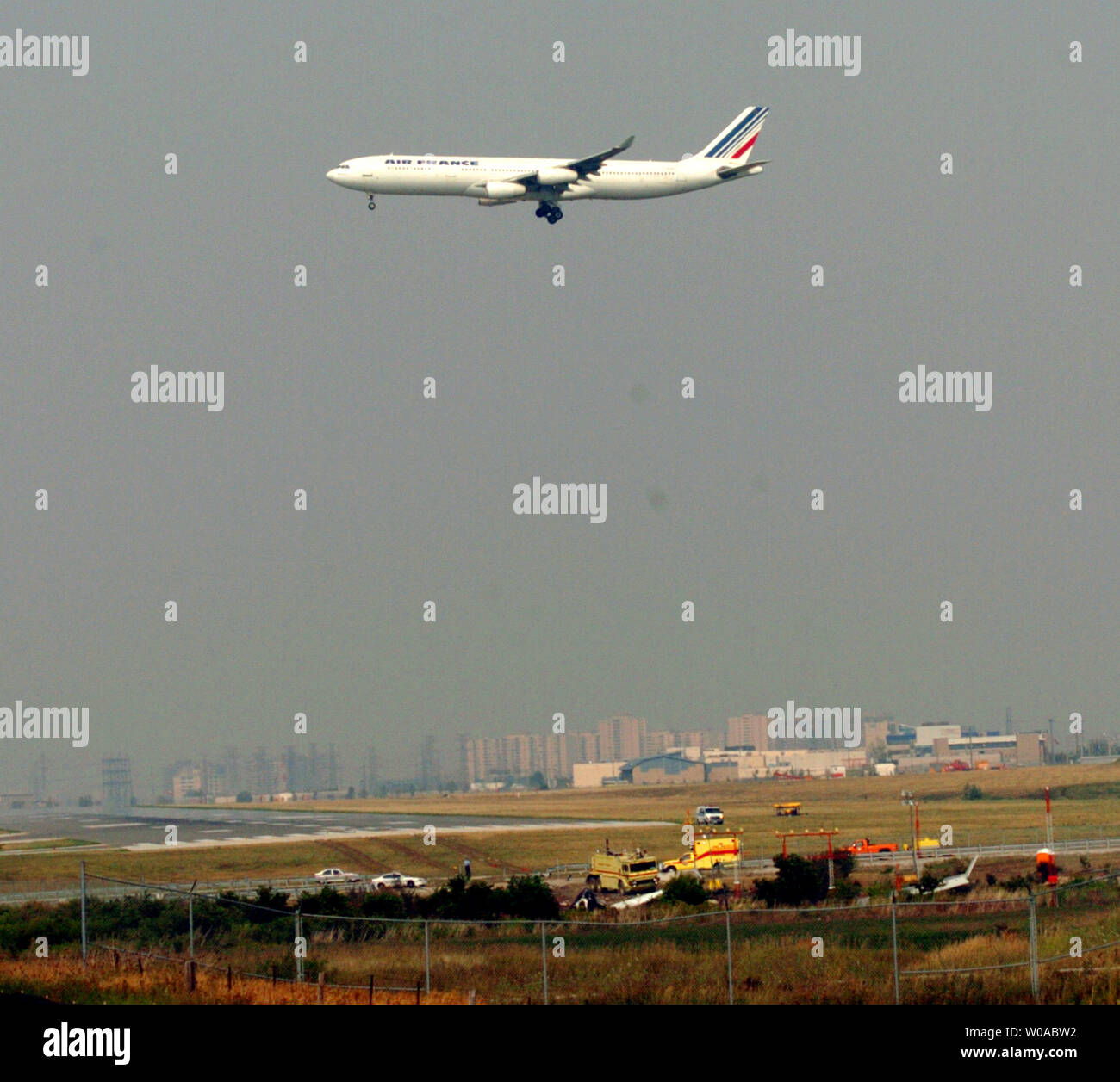 Air France flight 358 from Paris, France flies in today August 3, 2005 ...