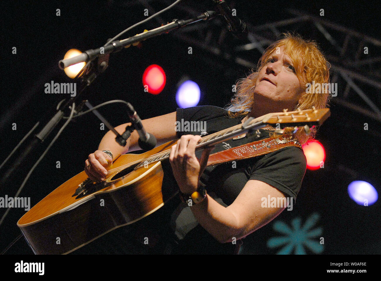 Emily Saliers of American folk rock duo the Indigo Girls performs ...