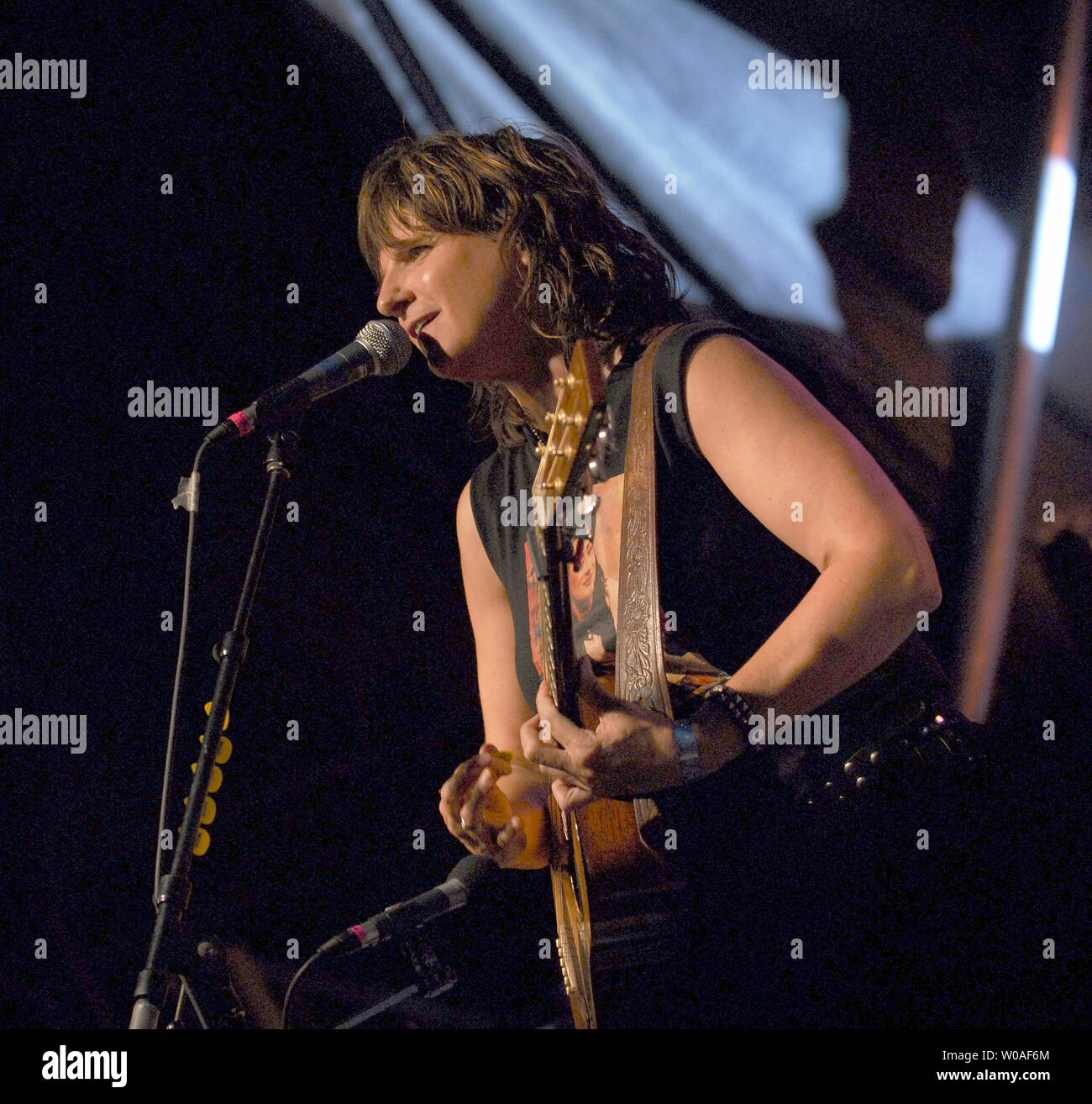 Amy Ray of American folk rock duo the Indigo Girls performs onstage in ...