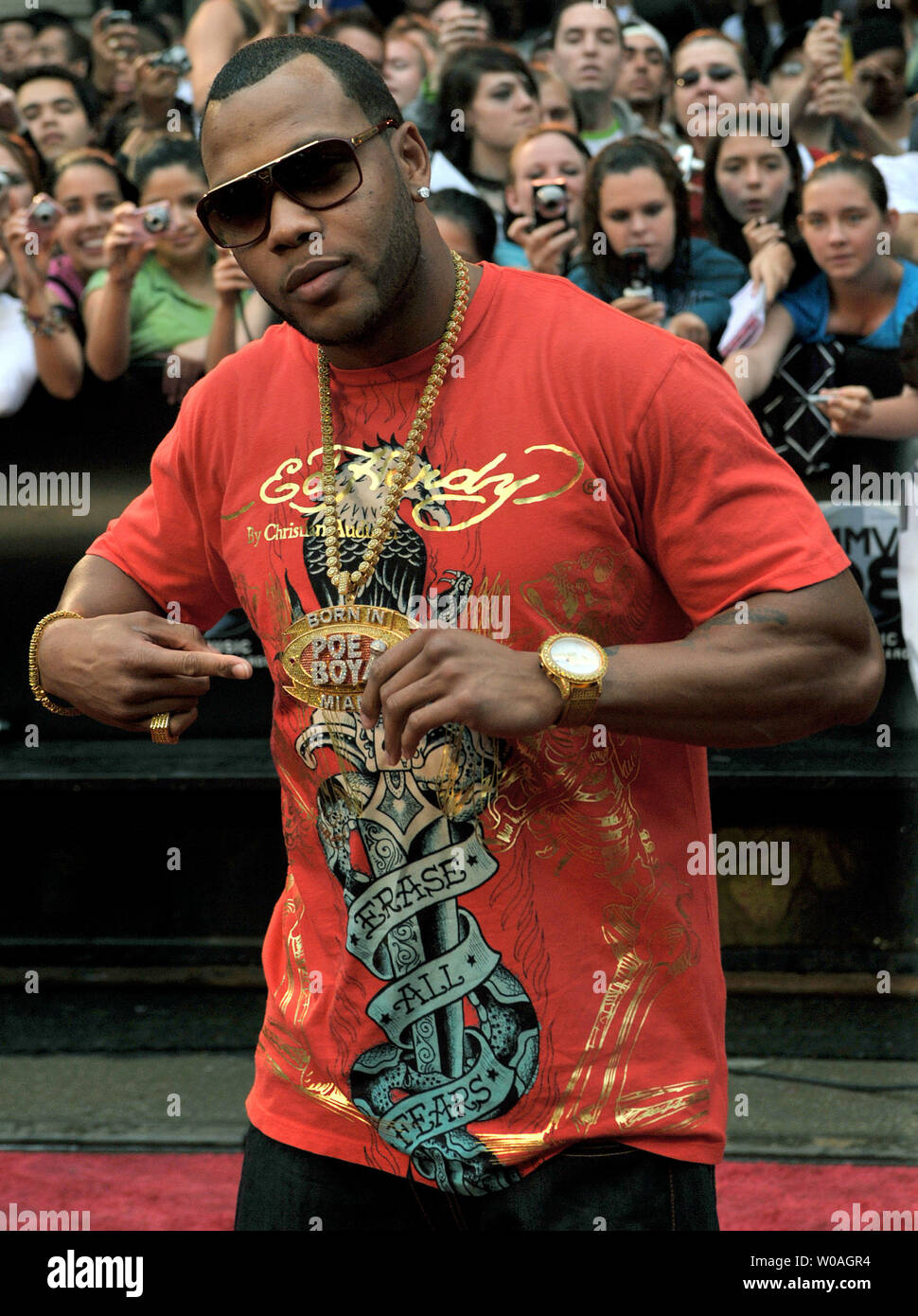 Rapper Flo Rida arrives on the red carpet on Queen Street West for the ...