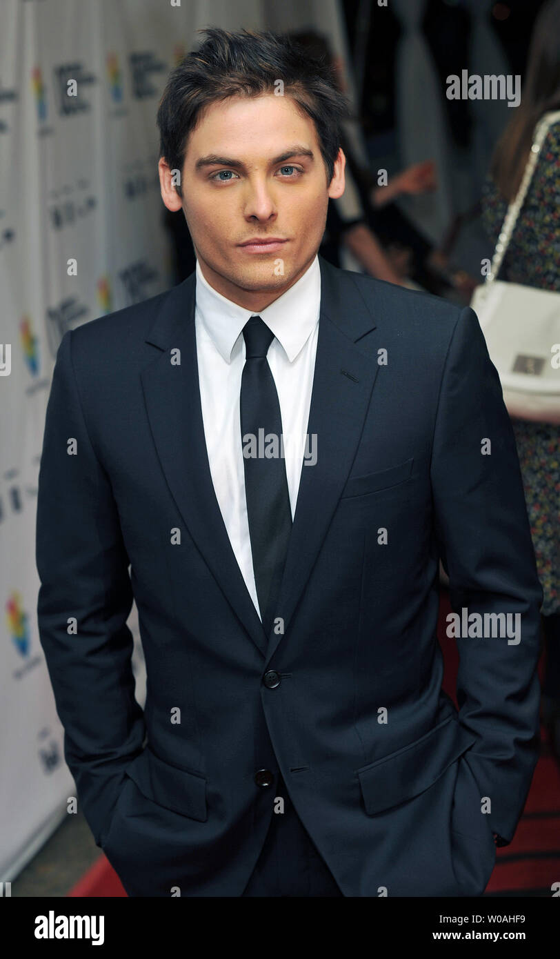 Walking dead actor hi-res stock photography and images - Alamy