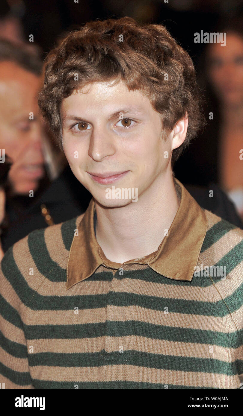 Actor michael cera hi-res stock photography and images - Alamy